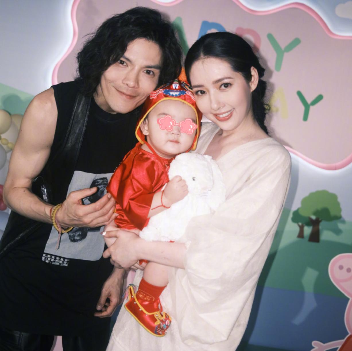 Xiang Huaqiang celebrated his grandson's birthday and promised to leave ...
