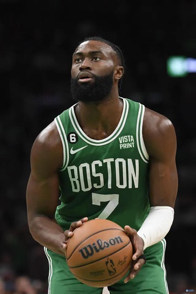 Tatum turned the tide and drew with the 76ers 3:3, see you in G7 - iNEWS