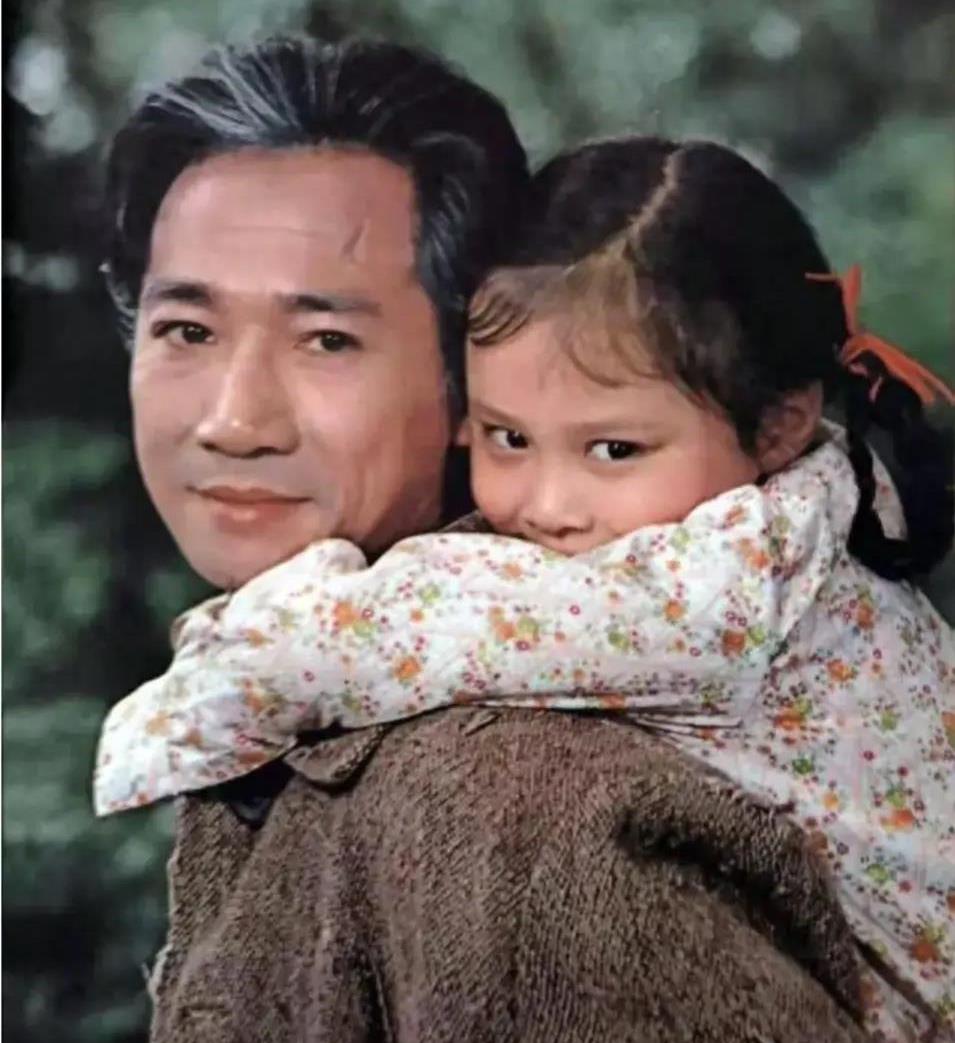 The heroine of the first Qiong Yao drama in the Mainland, a "second generation star" who lives ...