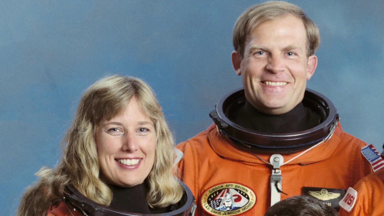 In 1992, a couple of astronauts went to the sky. What was the ...