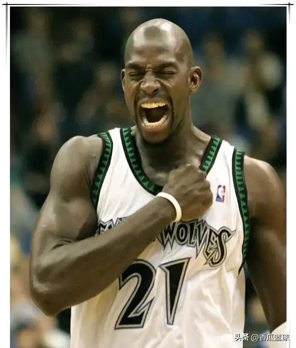 Wolf King Kevin Garnett's career contract stats - iMedia