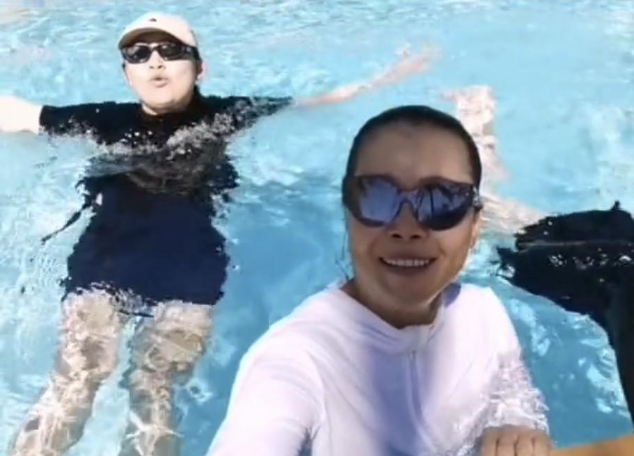 57-year-old Tian Zhen settled in Australia to enjoy life! The blue sky ...