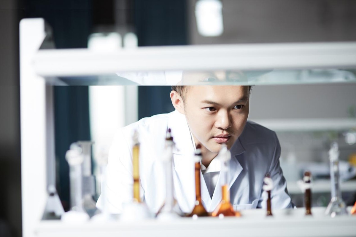 Ding Zhao, Sichuan Huiyu Pharmaceutical: Climbing the peak of ...