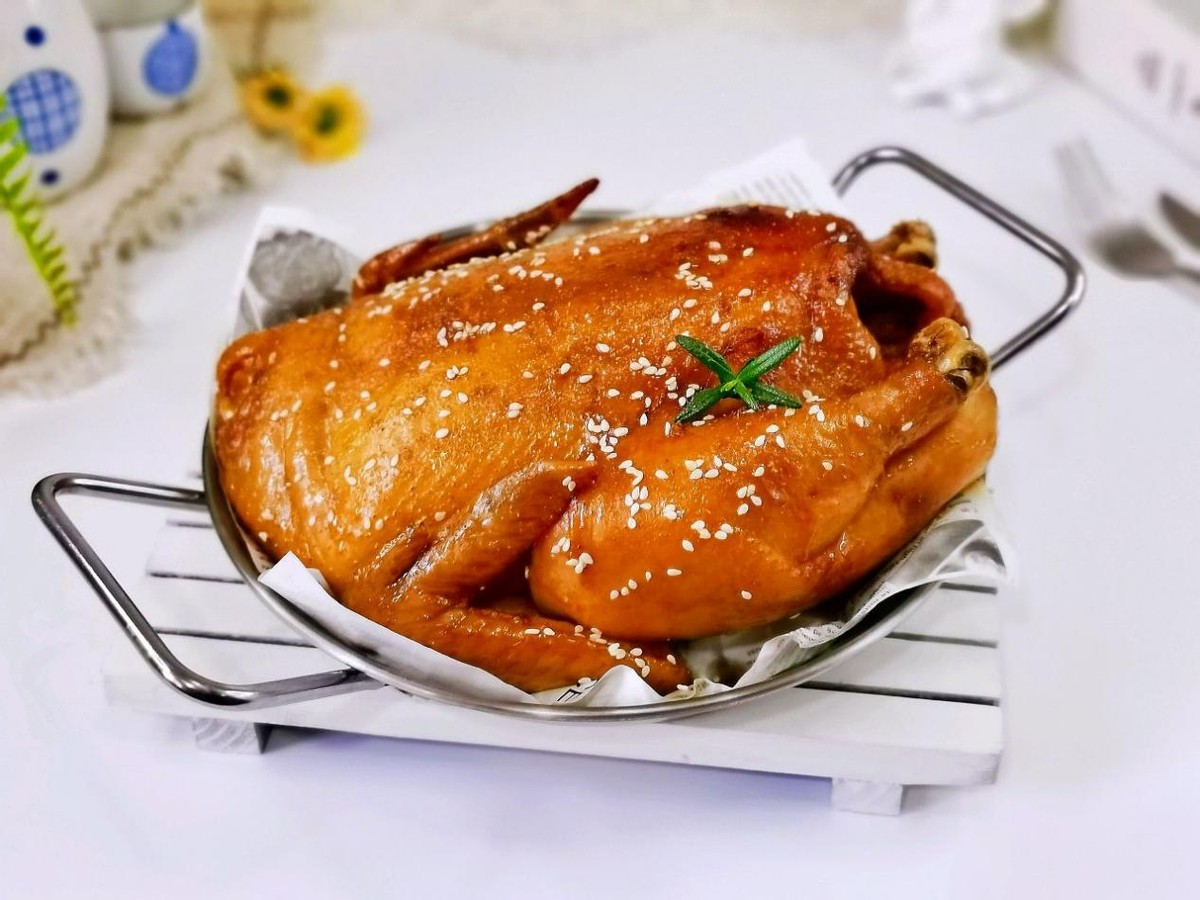 Here comes the super easy air fryer version of Crispy Beggar Chicken ...