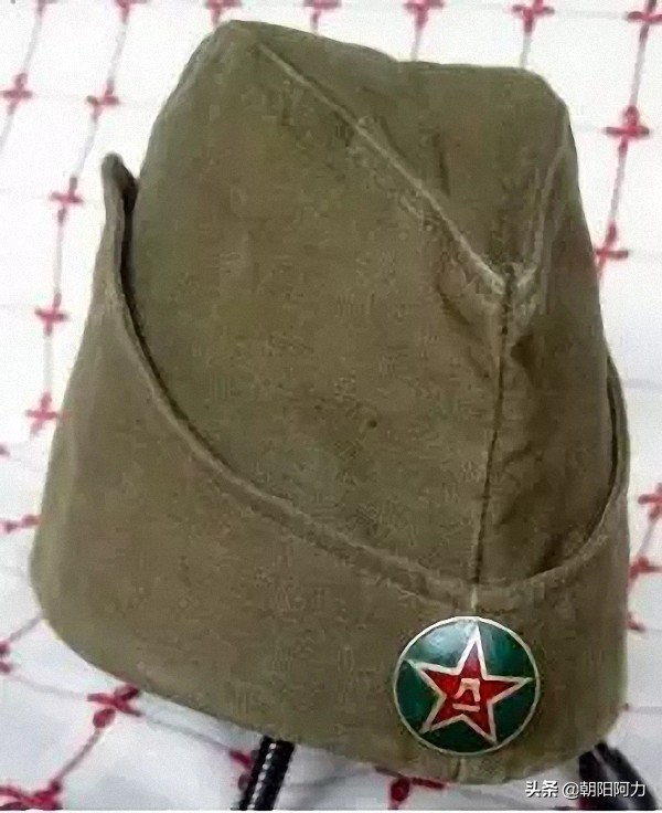 The boat-shaped cap is the most controversial and shortest lifespan of ...