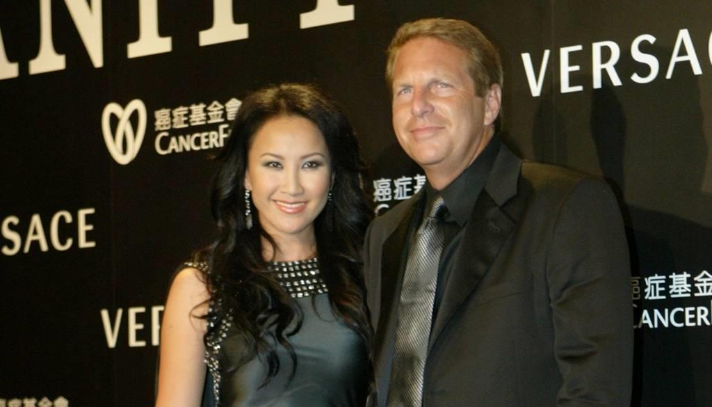 Original: On the third day after Coco Lee was buried, Bruce took his ...