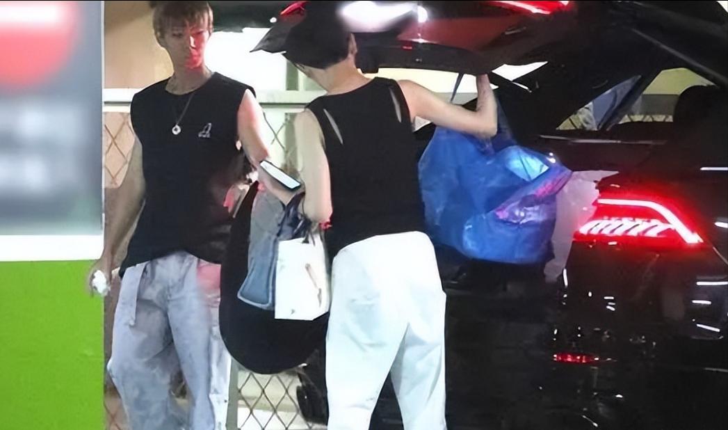 What is the relationship between Aaron Yan and Ah Ben? When did they ...