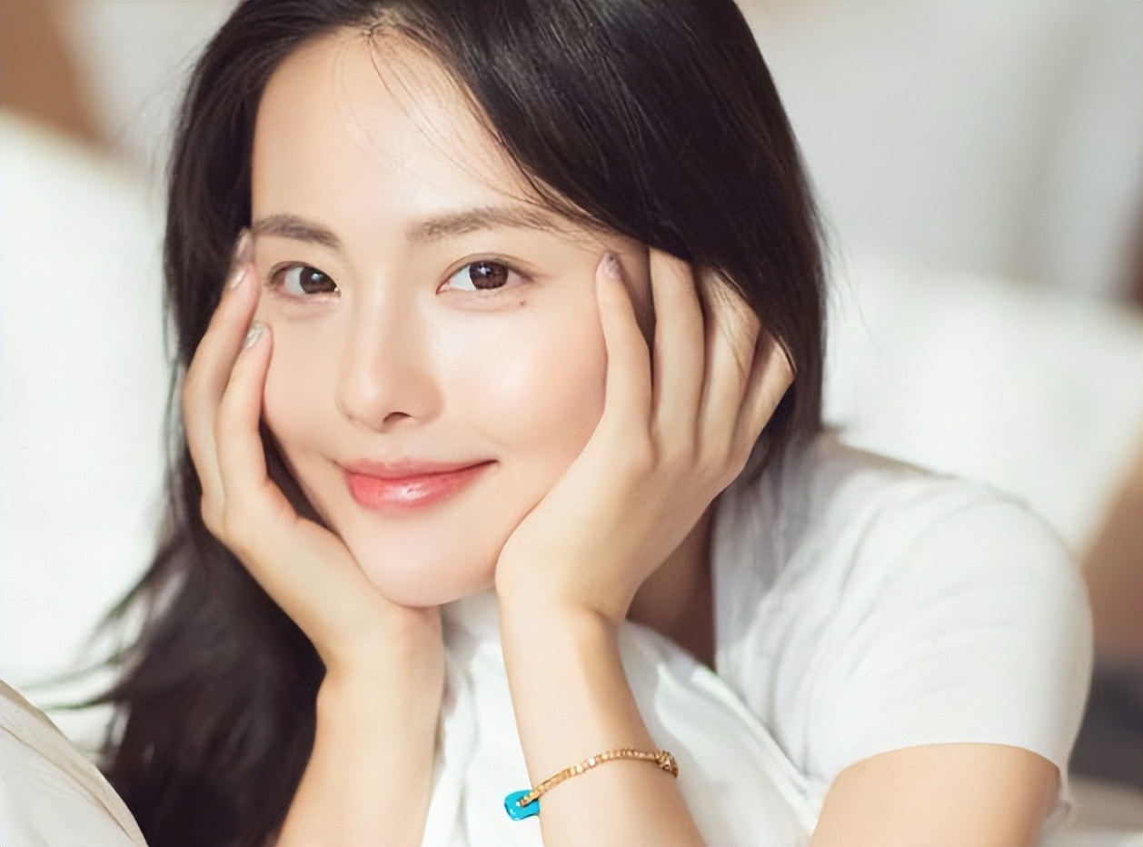 Mai Chao was photographed dating a beautiful woman late at night. The ...