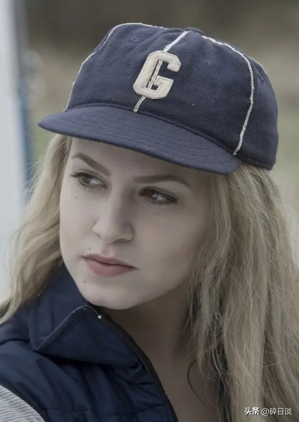 Movie and TV Characters "Nicky Reid" is a beautiful vampire with ...