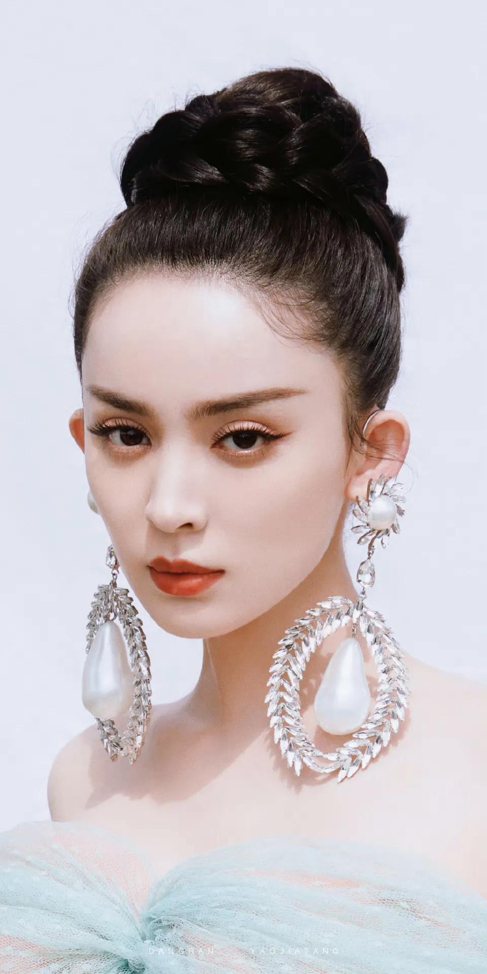 Guli Nazha's beauty is impeccable - iMedia