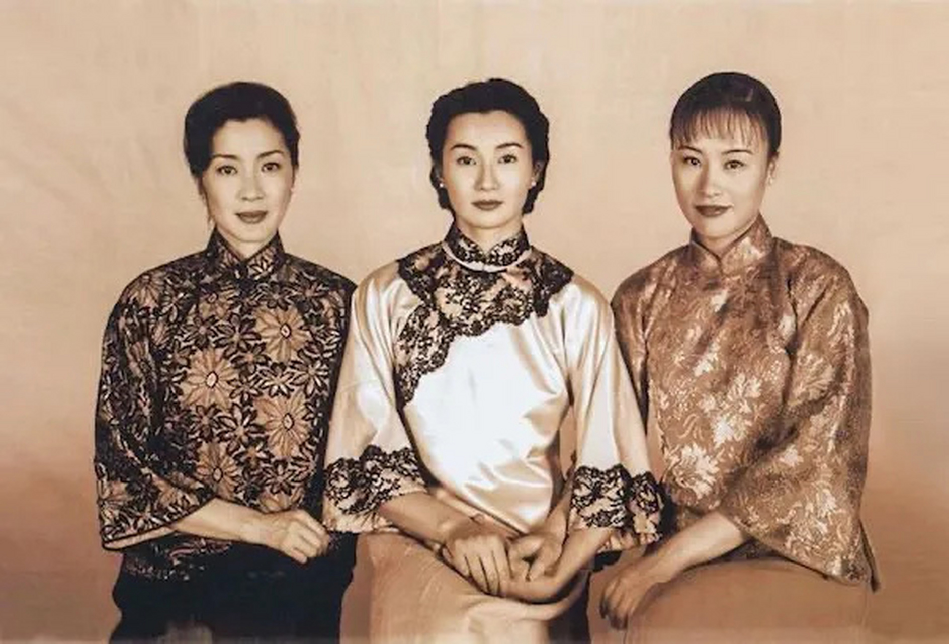 On the day Soong Ching Ling passed away, two strange things happened ...