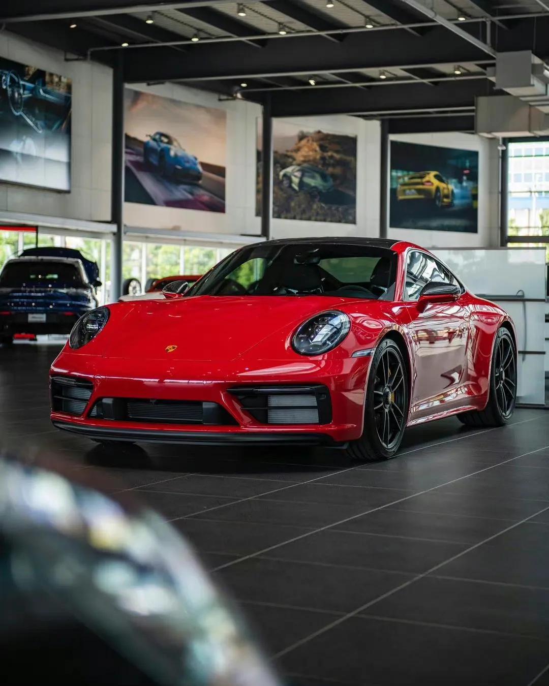 Porsche 911 Carrera GTS Red Performance Frog!absolutely - iNEWS