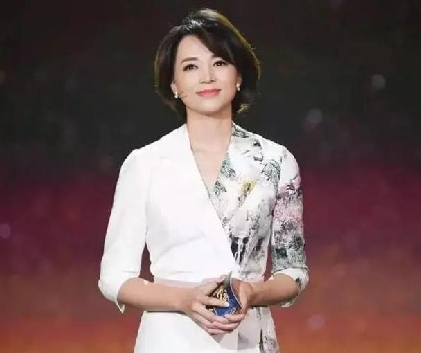 From "the first sister of CCTV" to "no such person", the 49-year-old ...