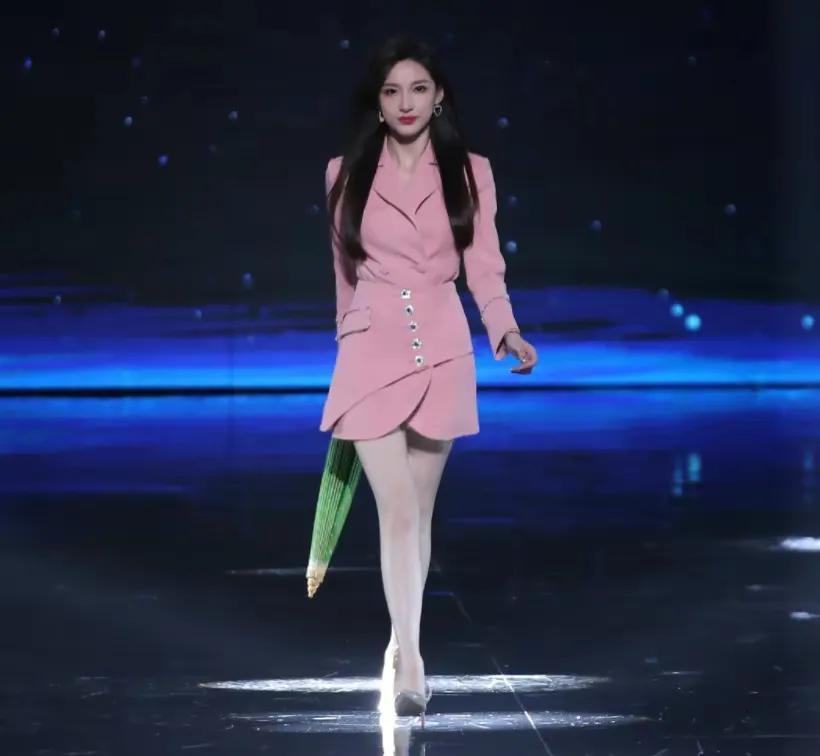 Ma Fanshu: From the talent show girl to the famous host of CCTV Spring ...