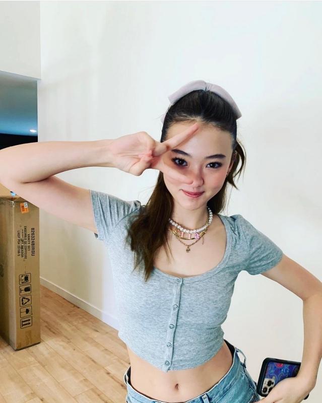 14-year-old "Little Jennie" New York fit BLACKPINK, hit the face of ...