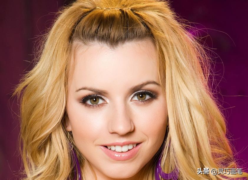 American actor Lexi Belle, who is popular in Asia: sweet smile, petite ...