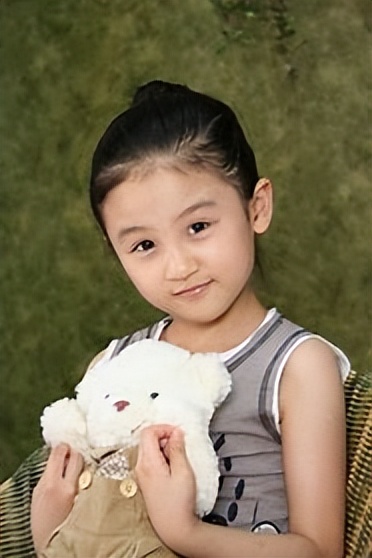 "The Ugliest Child Star" Lu Ziyi: Debuted at the age of 4, went to the ...