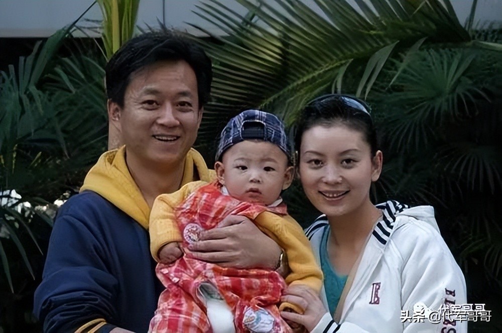 Zhu Jun's beloved wife Tan Mei: Married for 28 years, the love is as ...