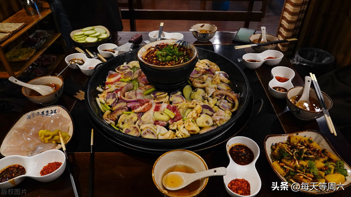 Guiyang Food Tour: Seeking the Traditional Delicacy of Sour, Spicy and ...