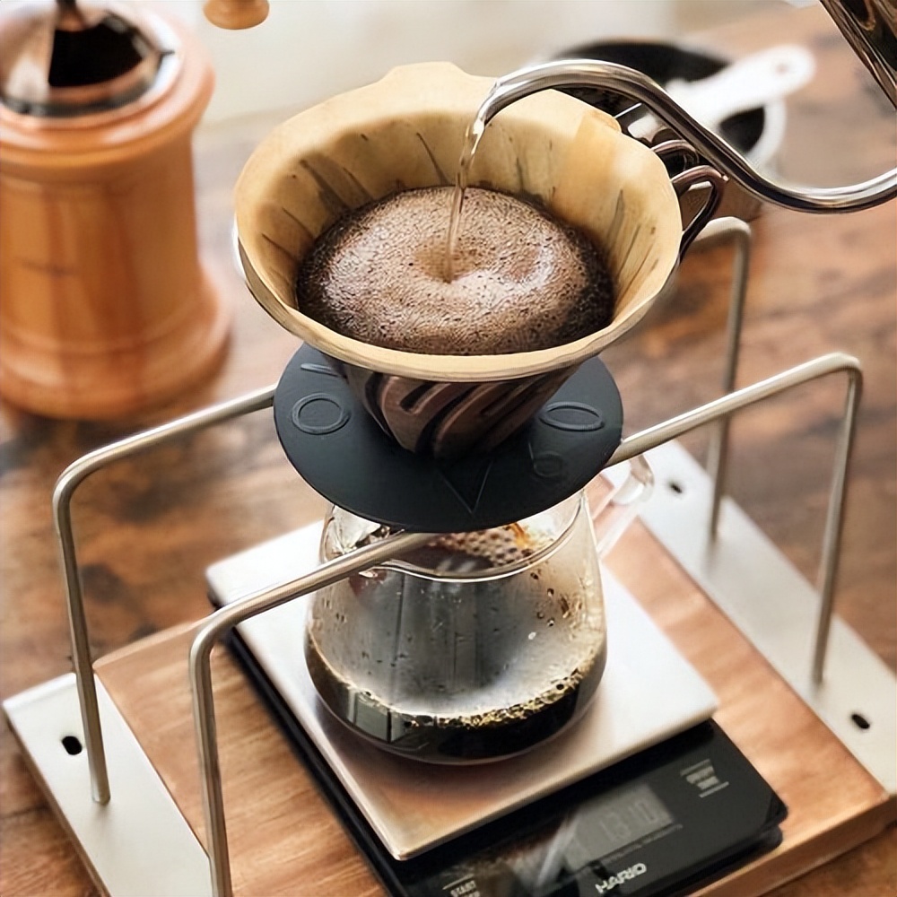 Women drink coffee, is it "delayed aging" or "accelerated aging"?Only ...