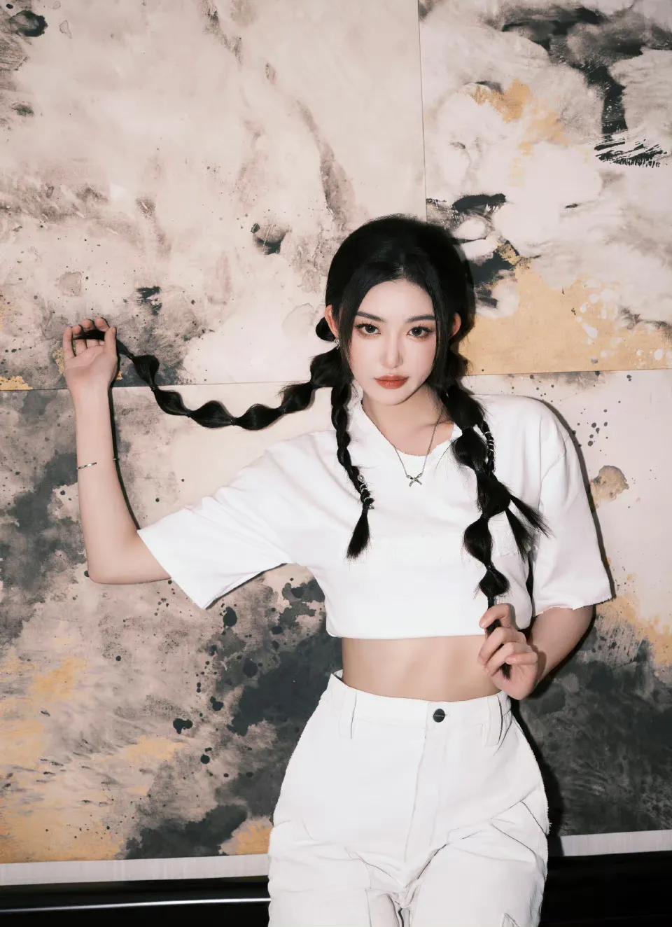 The latest pictures of Kong Xueer - iMedia