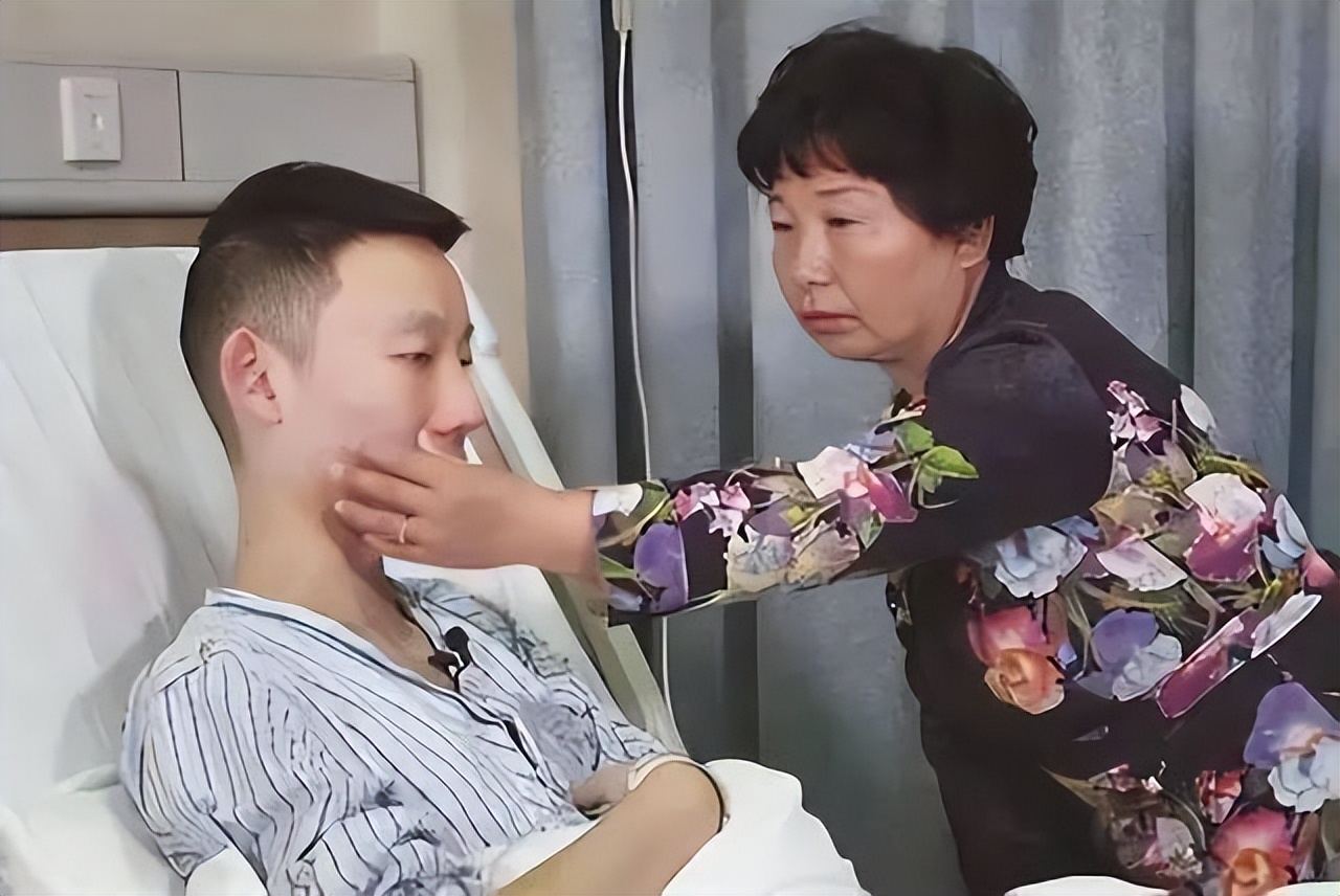 Guo's father posted old photos of his son Yao Ce before his death, and ...