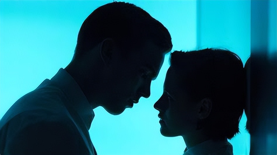 How does the handling of the camera position in the movie "Equal Race ...