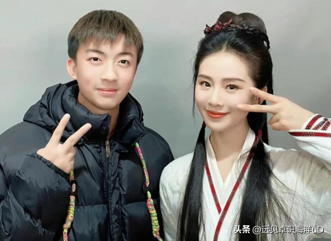 "Fox Fairy Little Matchmaker" started filming Liu Shishi, Zhang Yunlong and Yang Mi's good looks ...