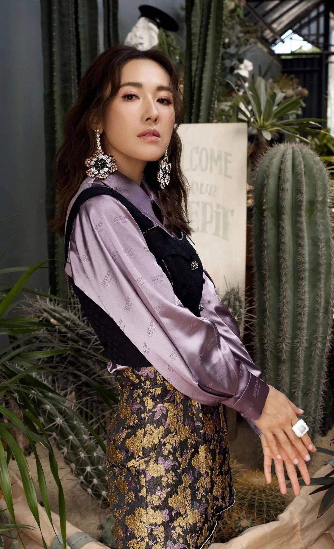 42-year-old actress Li Shiyu suffered an airplane accident! More than ...