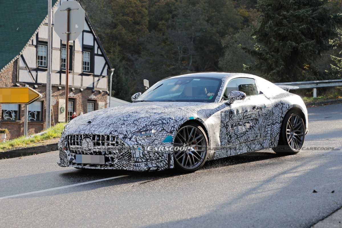 4.0T V8+ big rear wing!New Mercedes-Benz AMG GT spy shots revealed - iNEWS