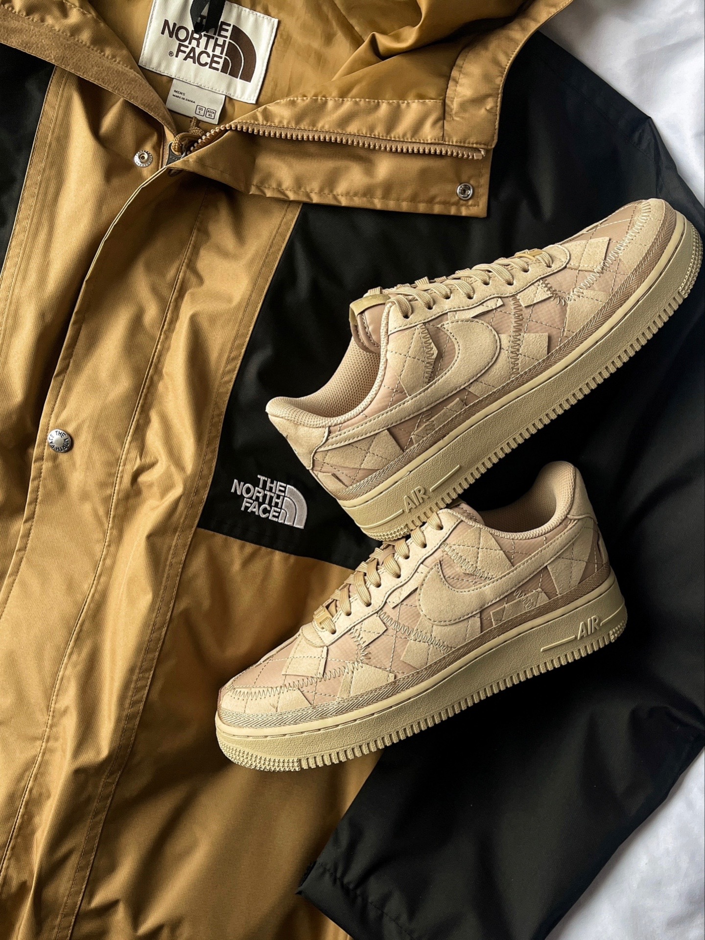 This pair of AF1 has recently released white - iNEWS