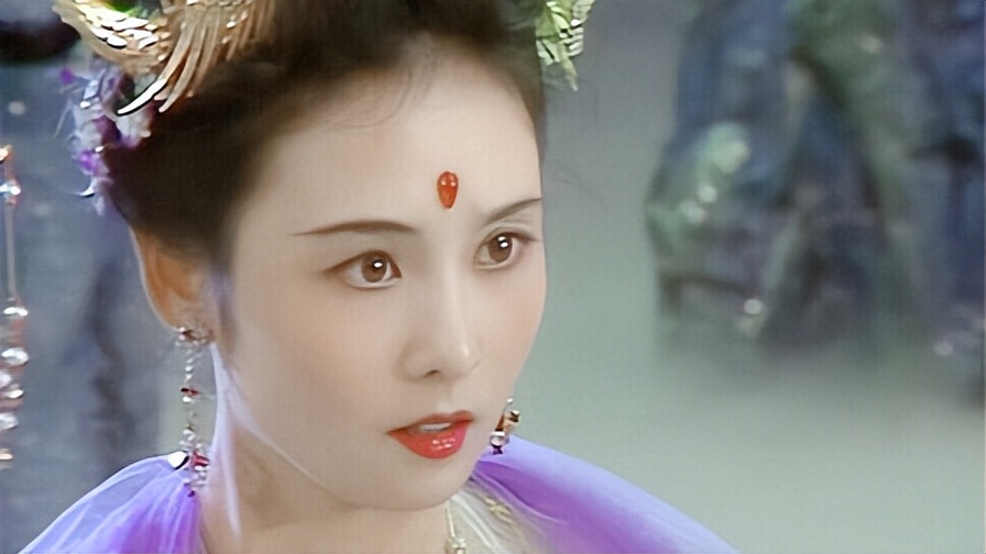 "The most beautiful Chang'e" Qiu Peining, still looks like a fairy at ...