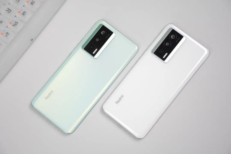 Why are many parents using thousand yuan phones? Are they reluctant to ...