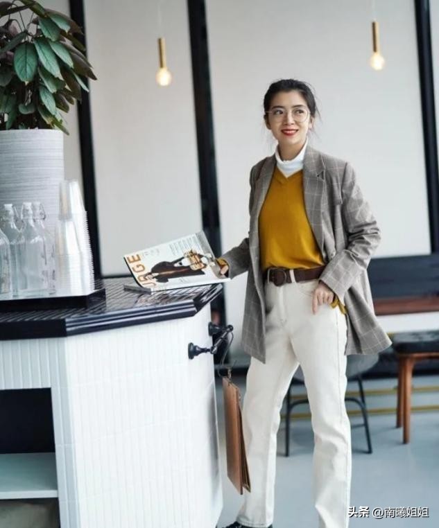 Miki became popular about a way of dressing: "sweater + mopping pants ...