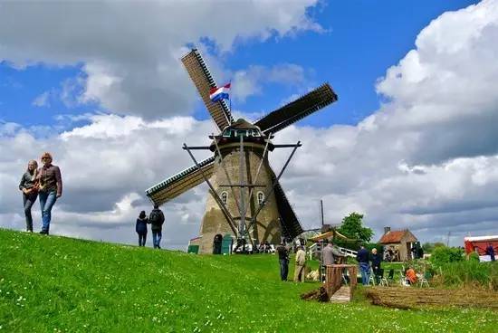 Ballads and Folk Music: An Important Carrier for Recording Dutch ...