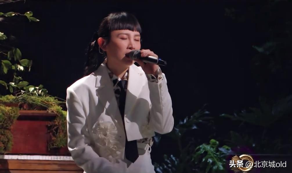 The sound is endless: Zhang Jie sang with his heart, his singing skills ...