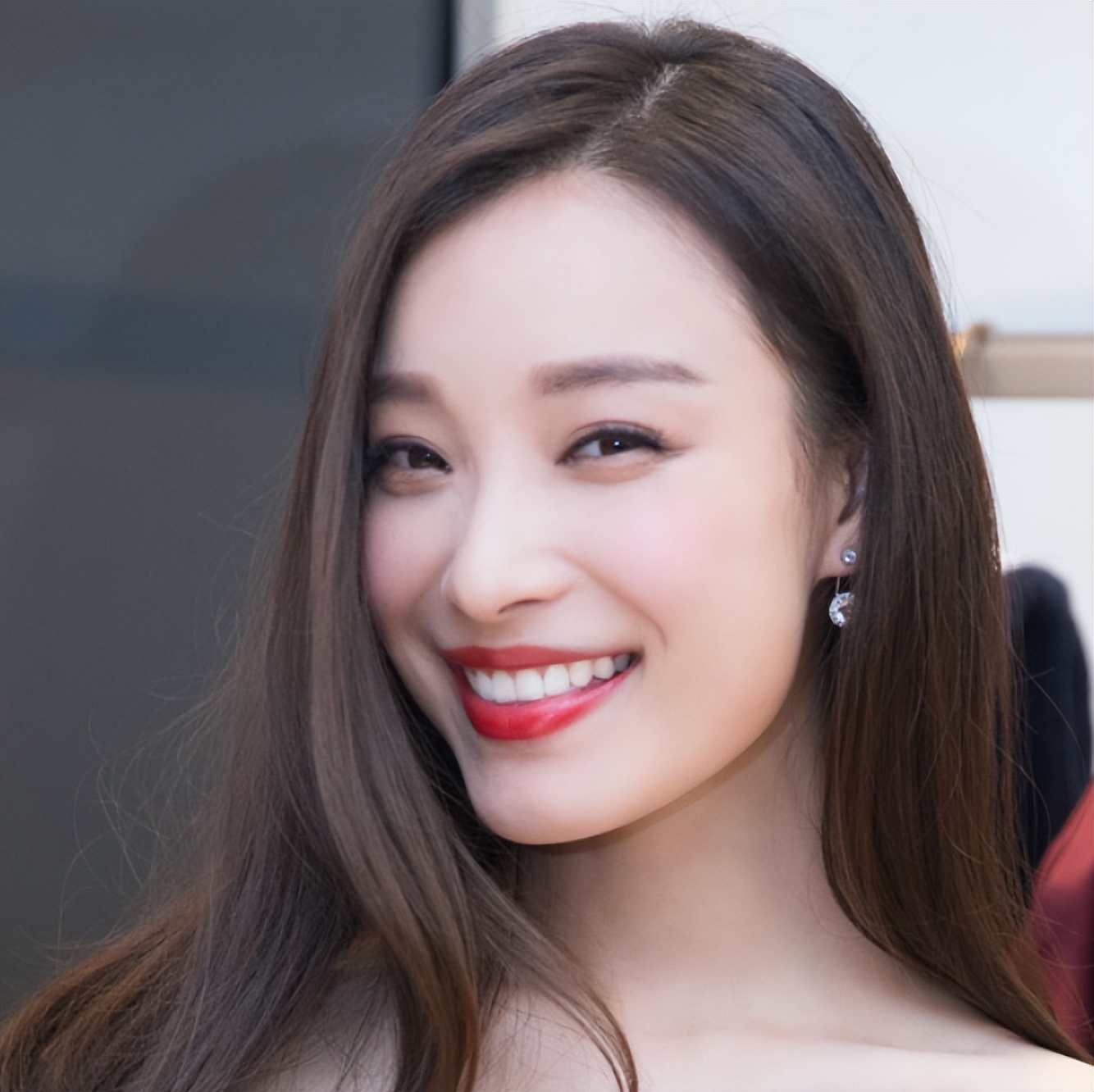 Feng Shaofeng and Ni Ni have been in love for three years, and he ...