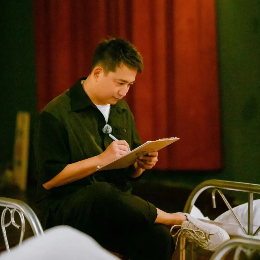 Entertainment gossip: Feng Shaofeng, Di Lieba, Guo Xiaoting, Huang Lei ...