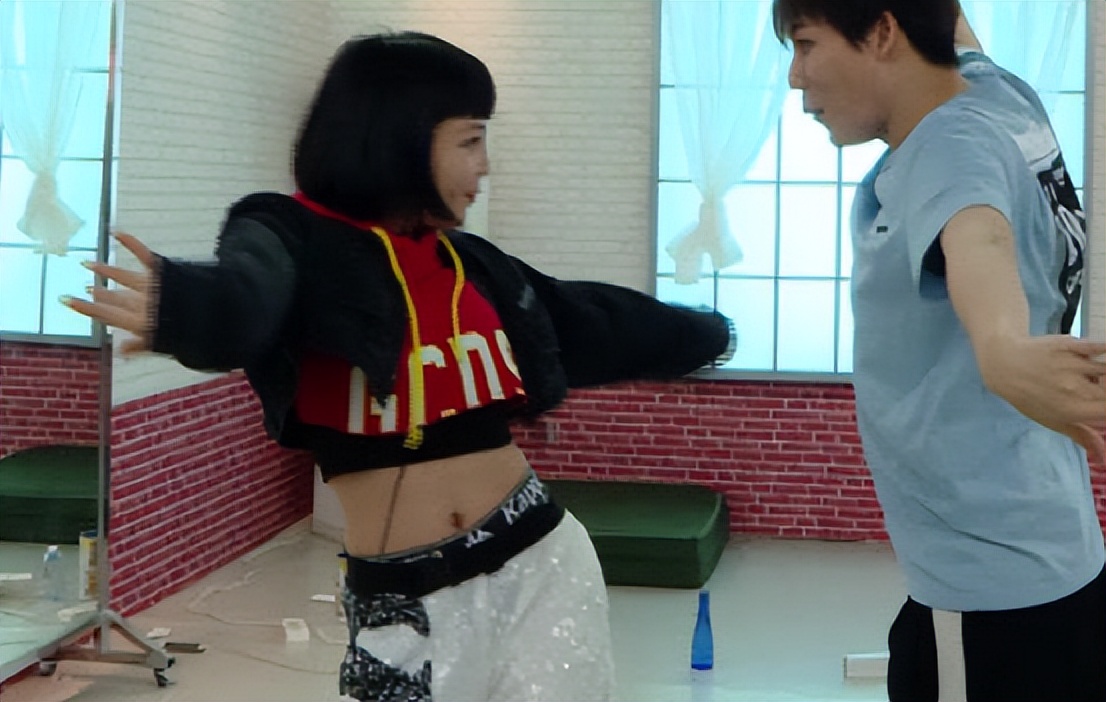 Wu Mochou danced for Yu Chengqing's birthday for 11 consecutive years ...