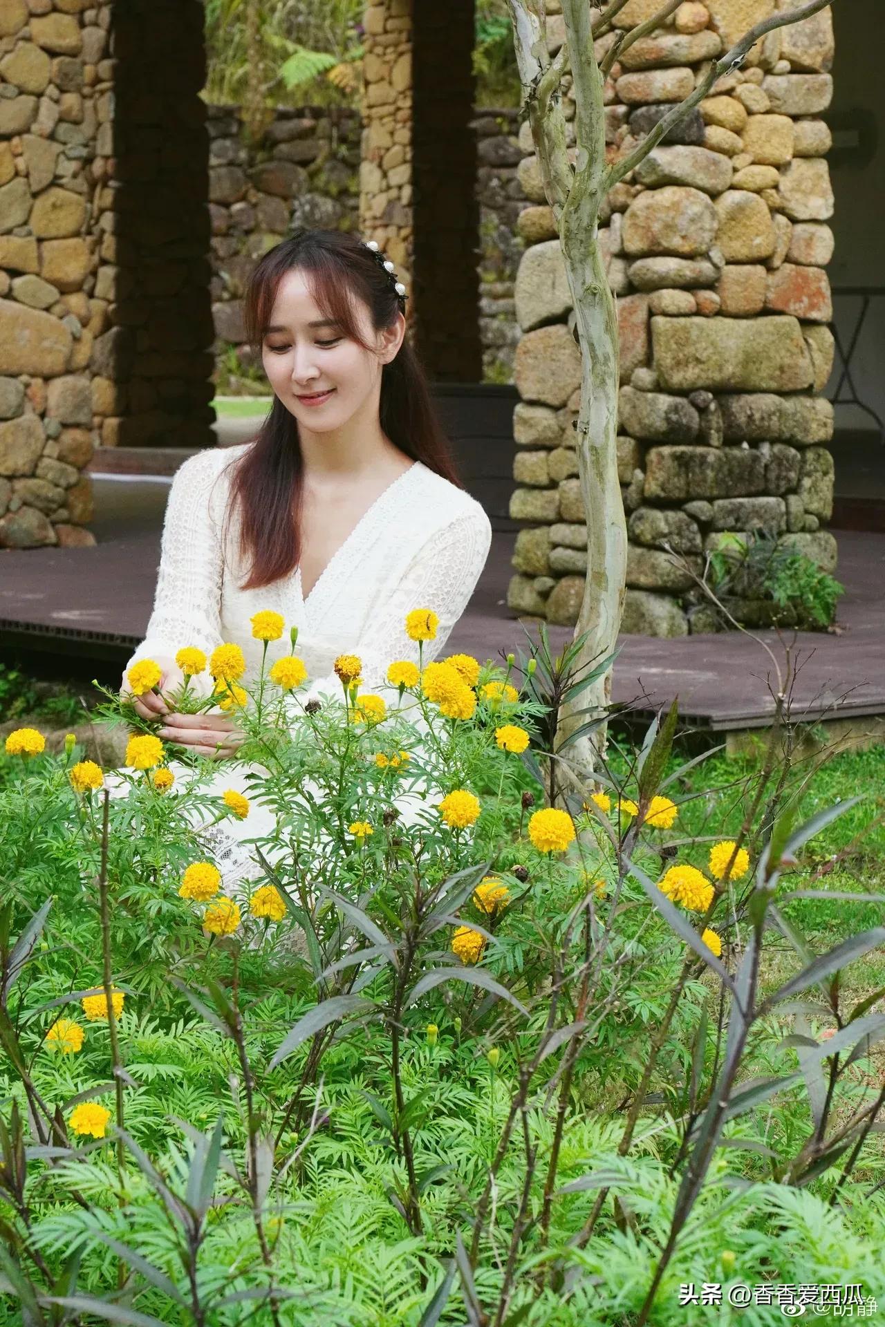 girl Hu Jing - iNEWS