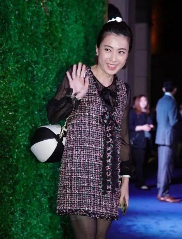 Gambi defeated Lu Lijun and won hundreds of billions of property, but ...