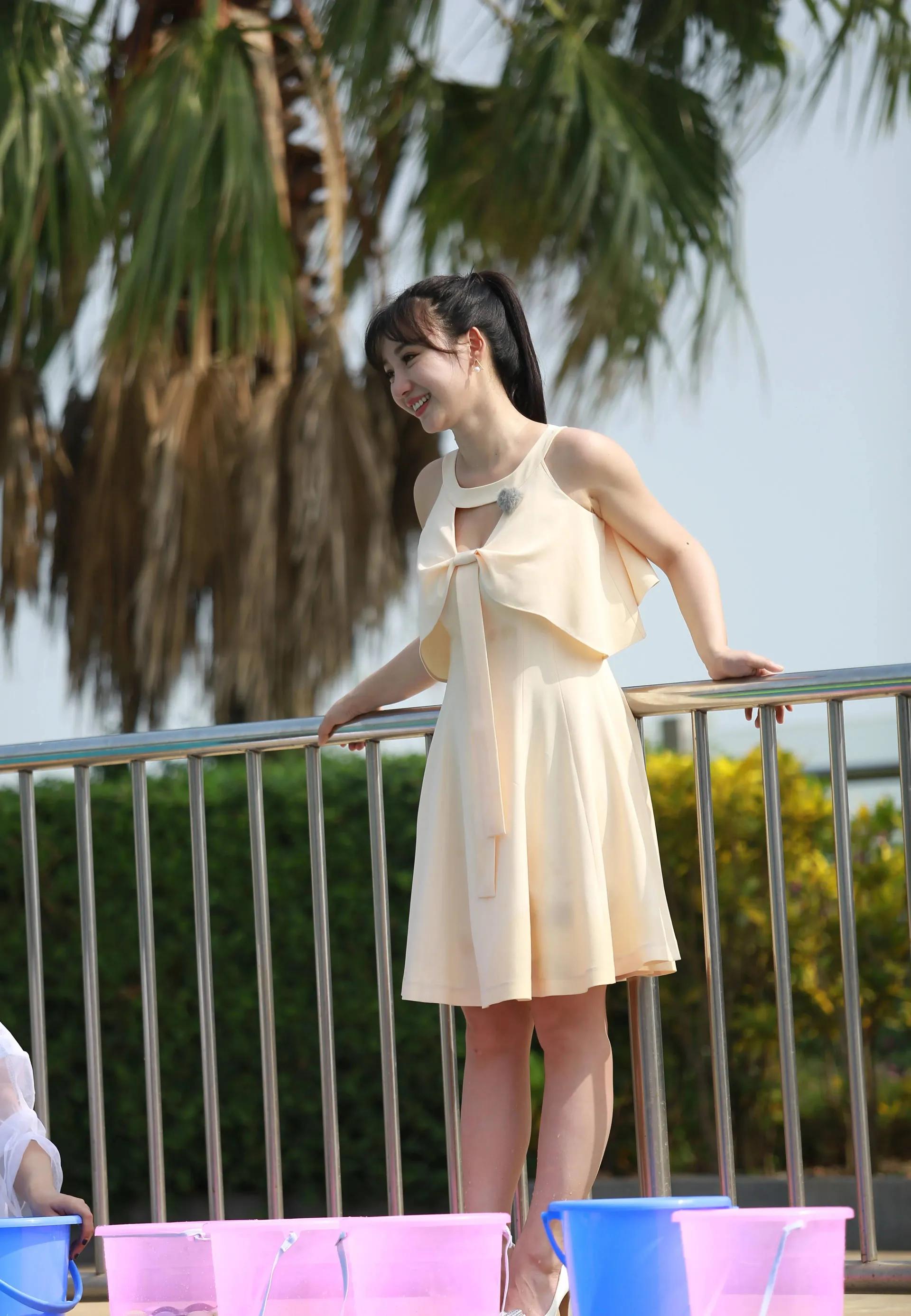 Swimming pool photos of Liu Yan's reality show flow out, her head is ...