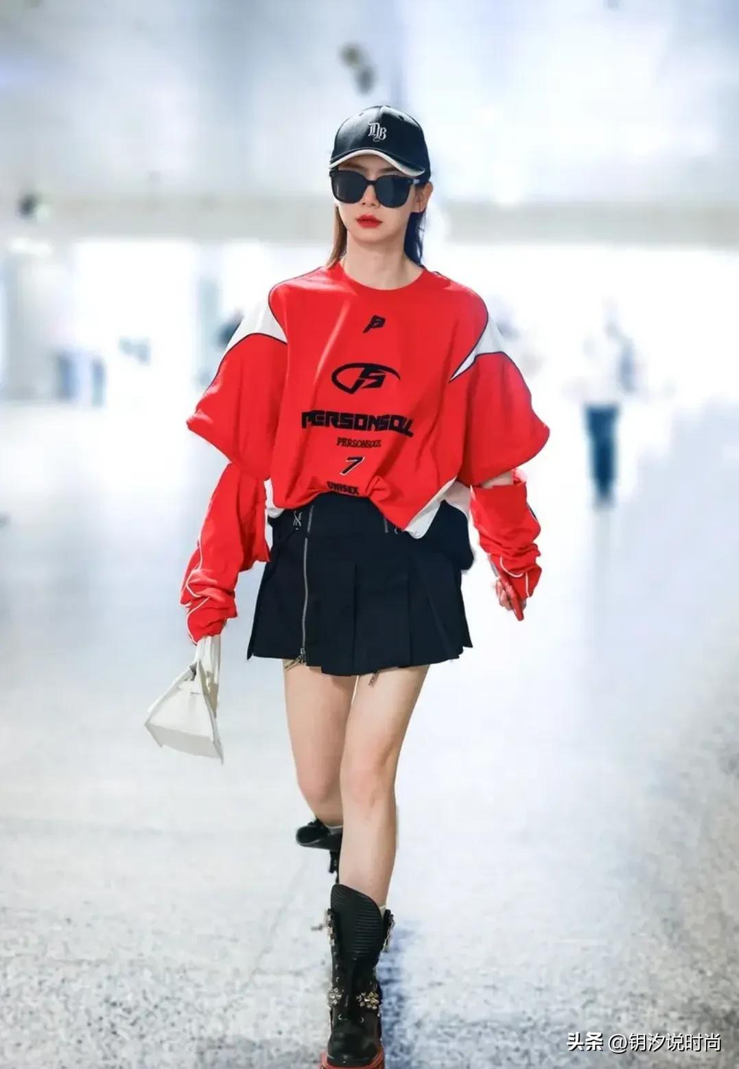 Qi Wei is so beautifully dressed like this. The red sports outfit and ...