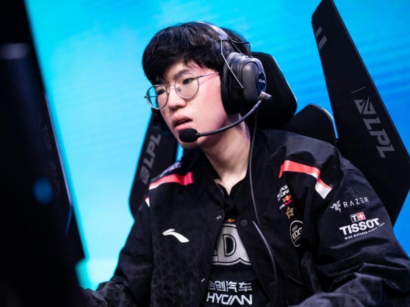 The EDG club encountered a thief, and it was only discovered 2 weeks ...