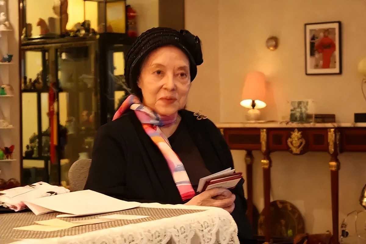 Li Xianglan's return to Japan: family breakup, unhappy marriage, 54 ...