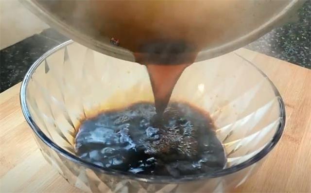 The correct way to pickle garlic moss, master this step, the pepper is ...