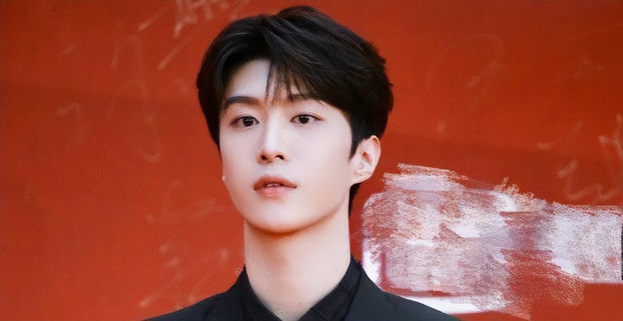 Zhang Songwen, Gao Ye, Zhao Xiaotang, on the red carpet of the Beijing ...