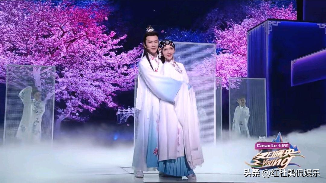 Long Yang and Zhang Tao have not been on the same stage for a long time ...