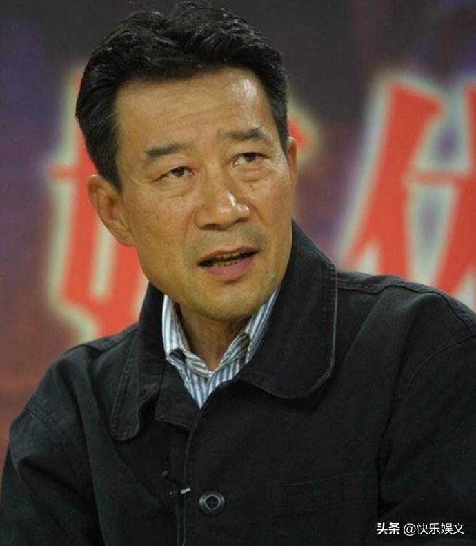 68-year-old Li Xuejian attended the event with illness!Wearing hearing ...