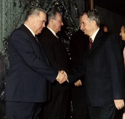 During Gorbachev's visit to China in 1989, Deng Xiaoping asked: Do you ...